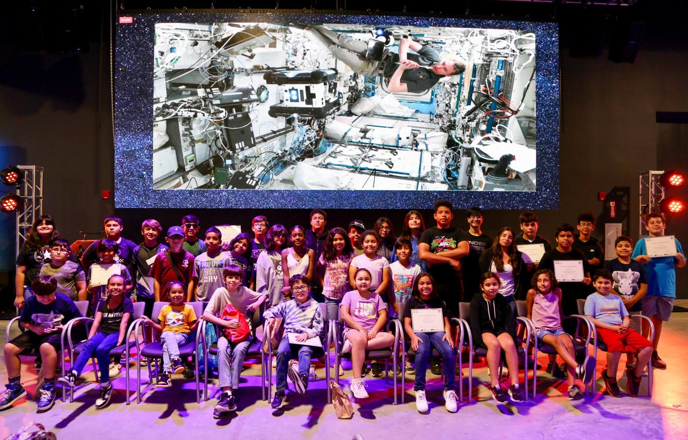 Zero Robotics 2023 Middle School Finals on the International Space ...